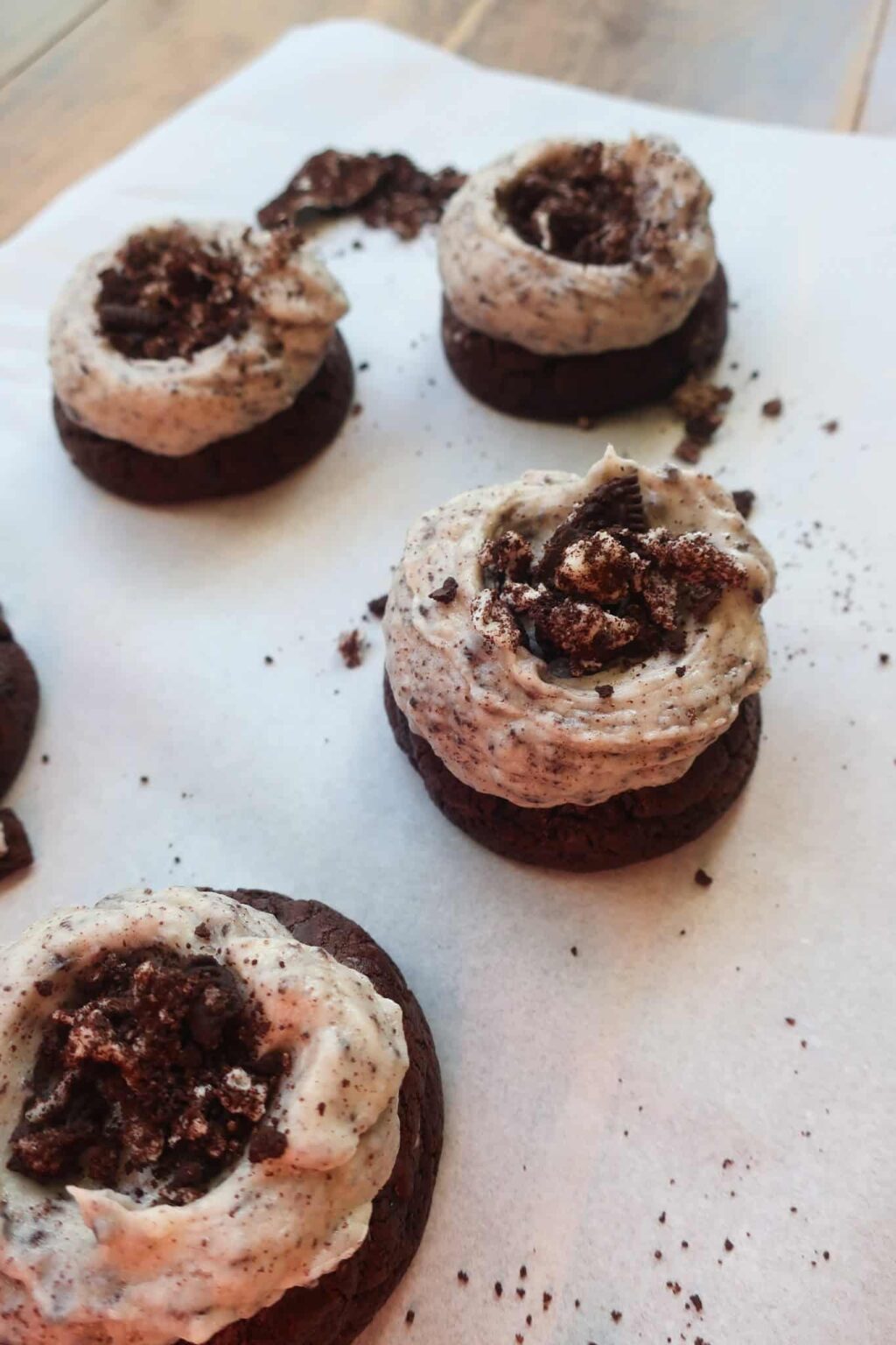 Small Batch Chocolate Oreo Cookies with Oreo Buttercream - accent golden